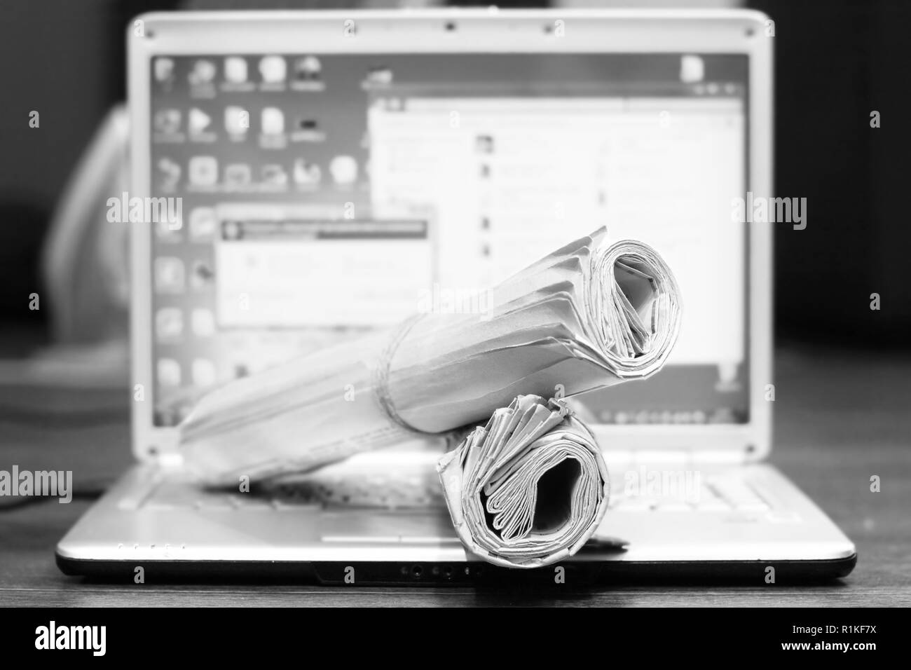 Blurred computer monitor hi-res stock photography and images - Alamy