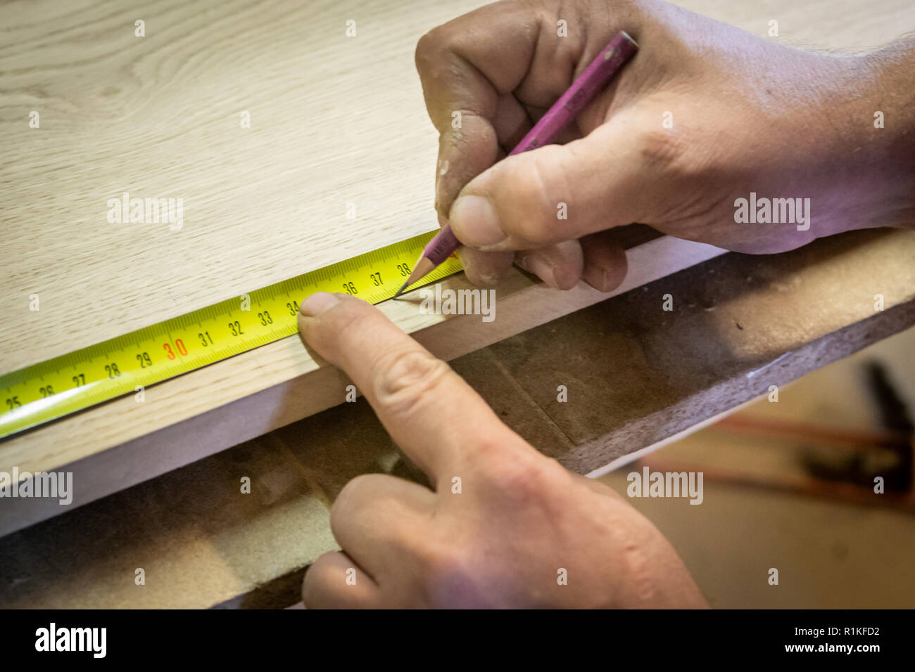 Carpenters ruler hi-res stock photography and images - Alamy