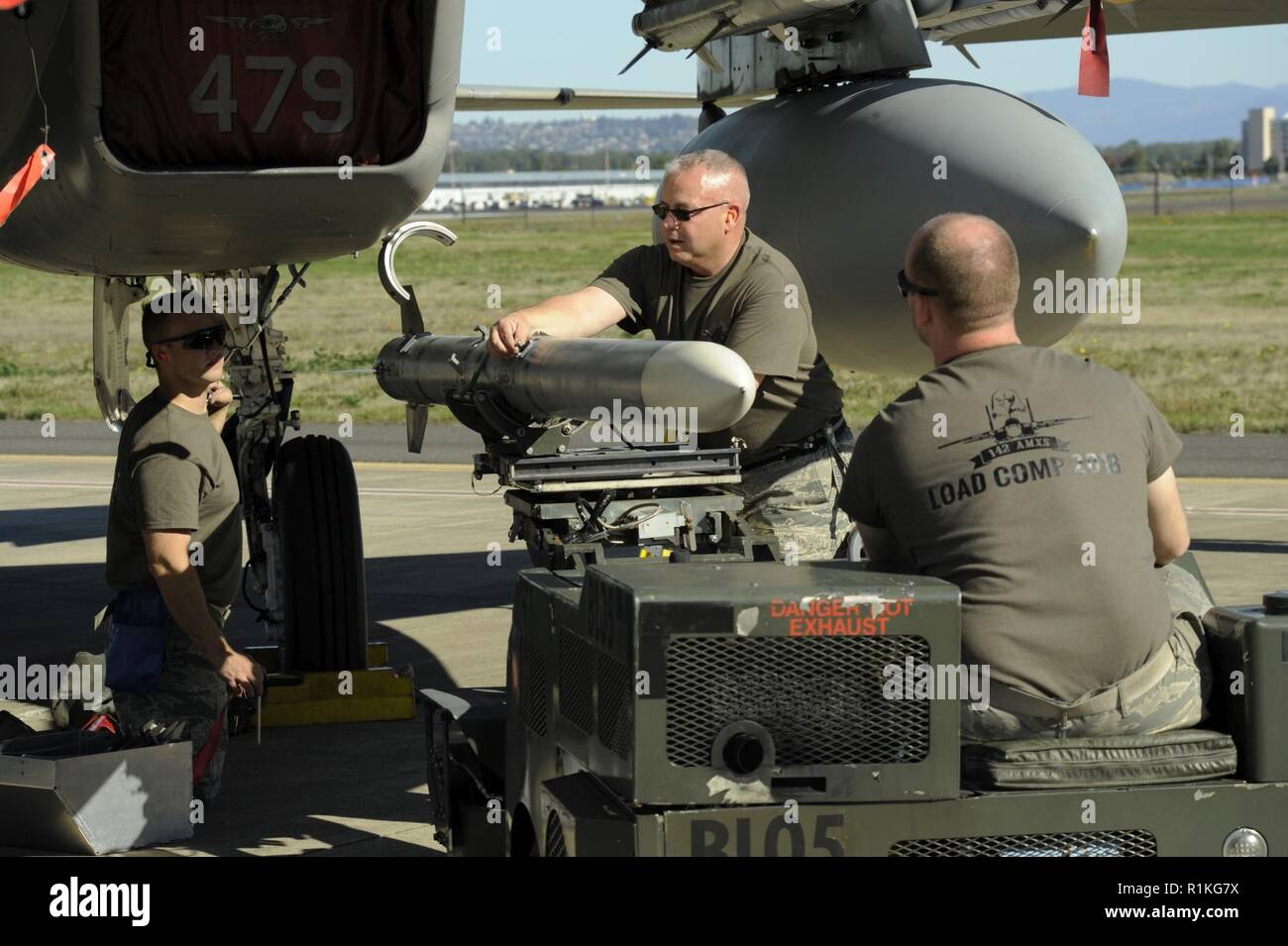 142nd aircraft maintenance squadron hi-res stock photography and images ...