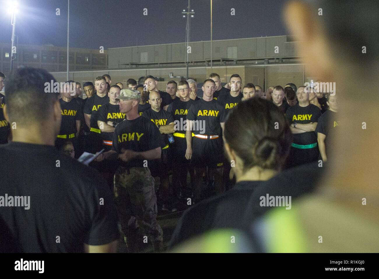 Physical combat proficiency test hi-res stock photography and images ...