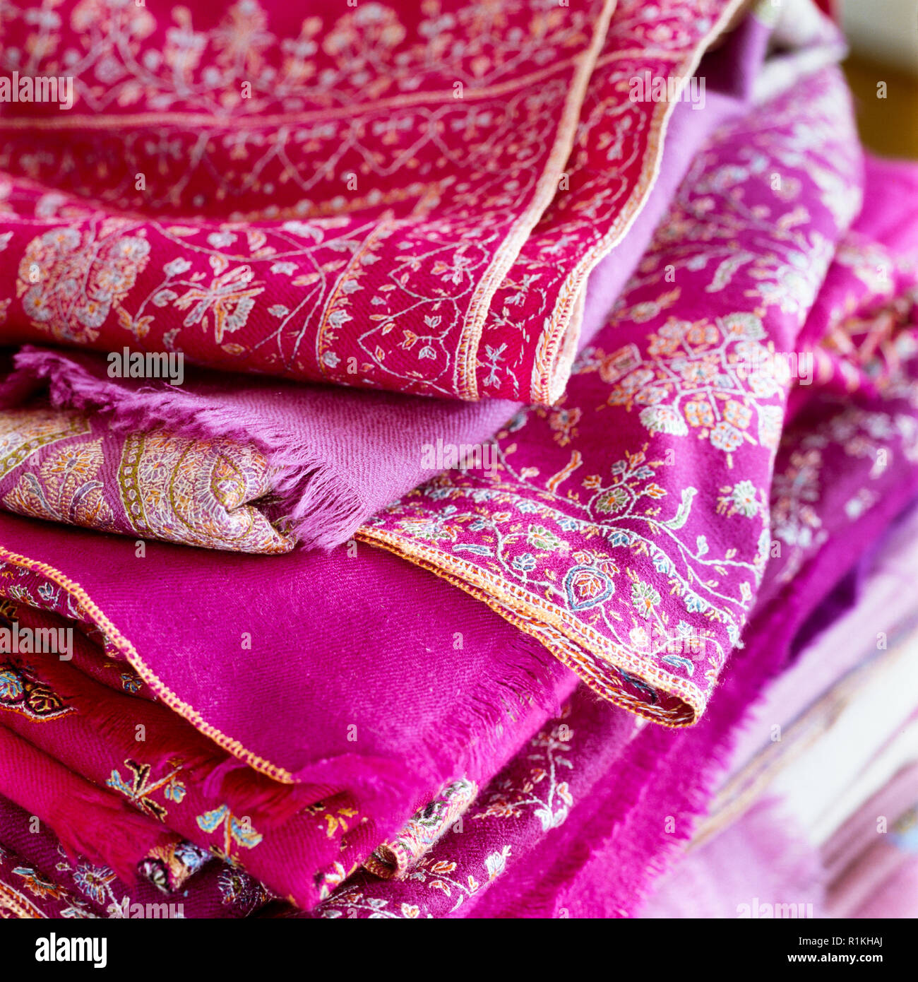 Pashmina fabric hi-res stock photography and images - Alamy