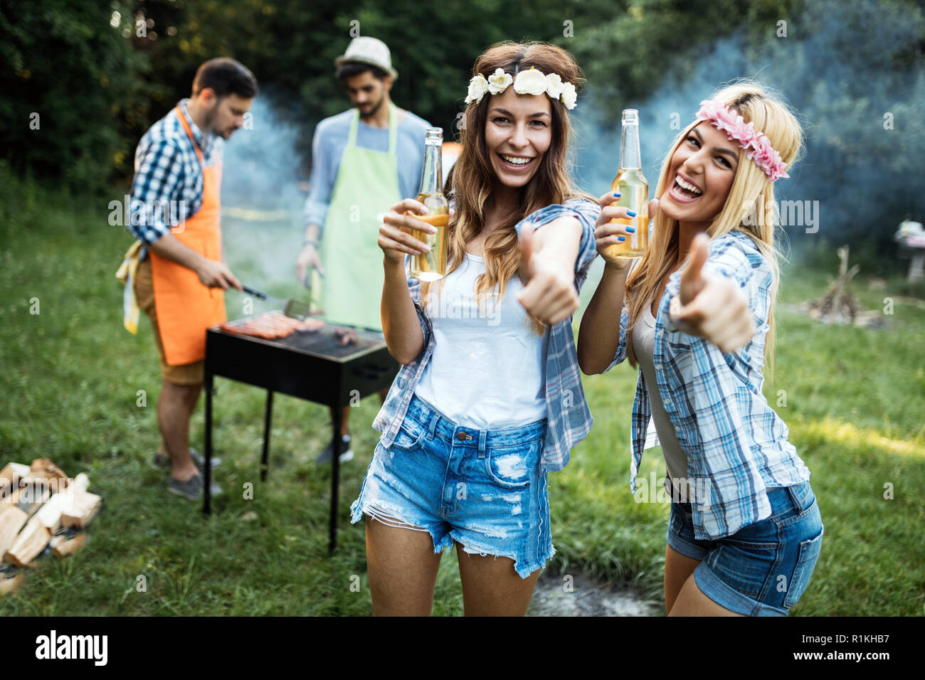 Beautiful women having fun hi-res stock photography and images - Alamy