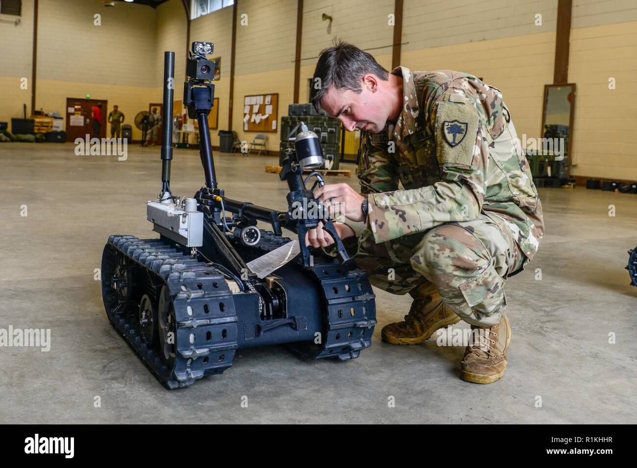 1221st route clearance company hi-res stock photography and images - Alamy