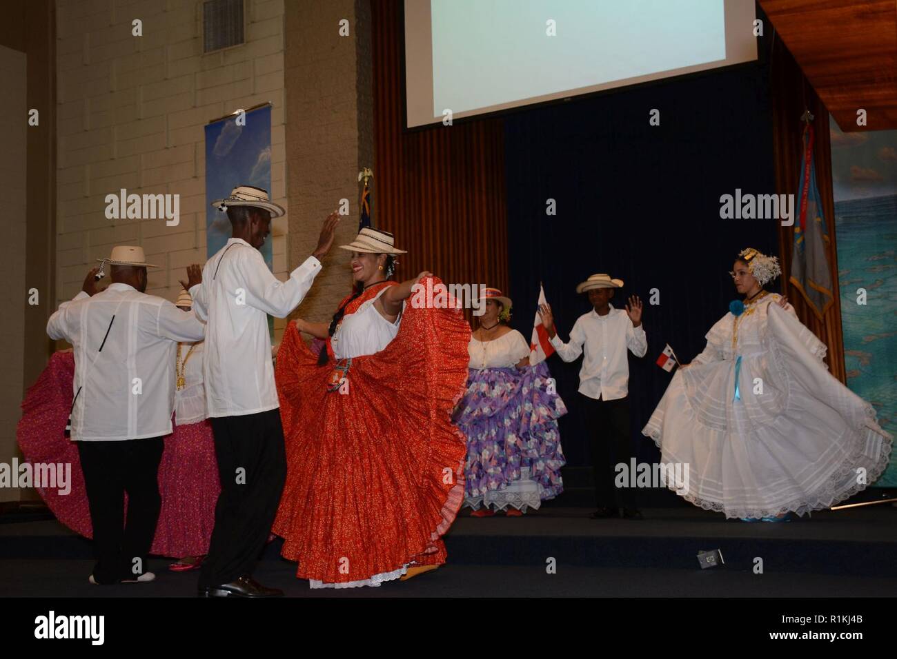 The 500th Military Intelligence Brigade-Theater (MIB-T) host an ...