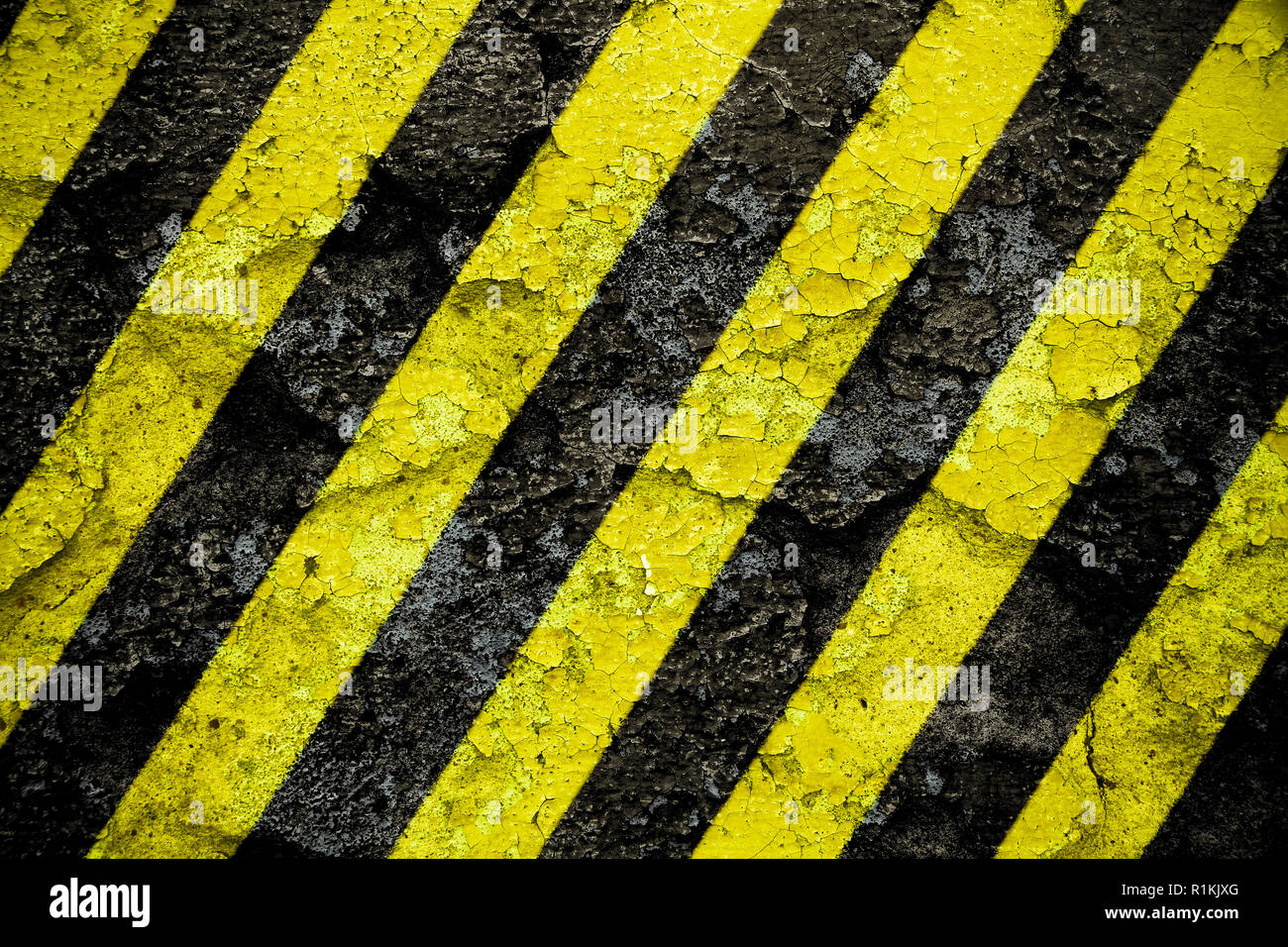 Yellow Black Striped Road Construction Stock Photos & Yellow Black ...