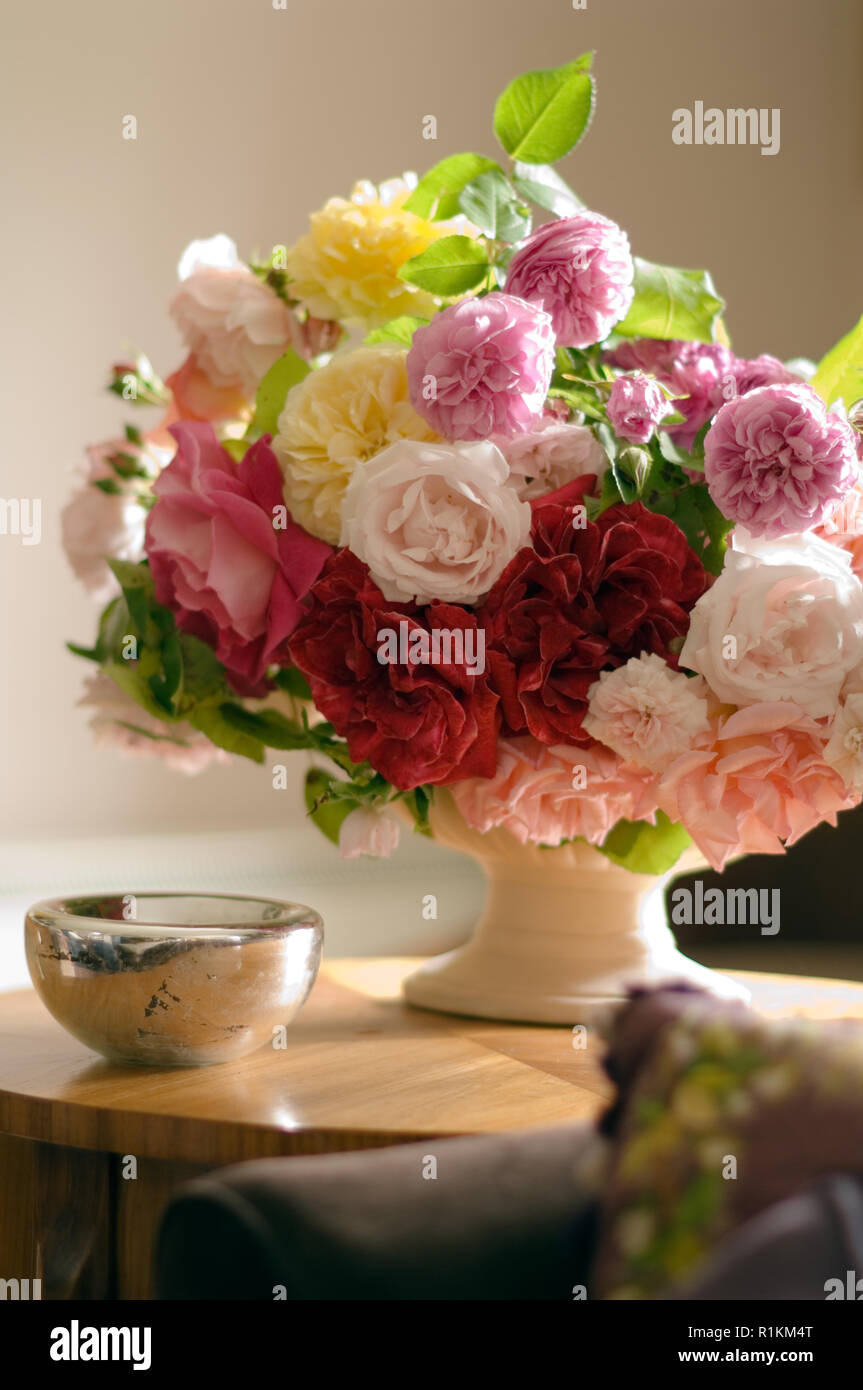 Old fashioned flower hi-res stock photography and images - Alamy