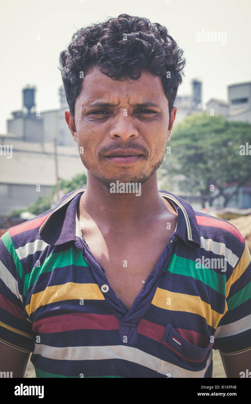Poor Worker portrait | Asia Bangladesh | industrial Stock Photo - Alamy