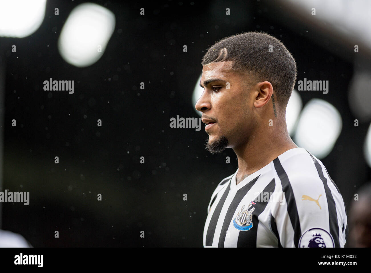 Deandre yedlin of newcastle united hi-res stock photography and images ...