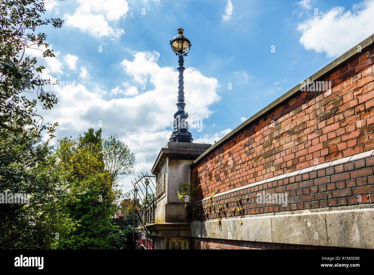 The famous Victorian Archway Bridge, built in 1897 to replace the ...