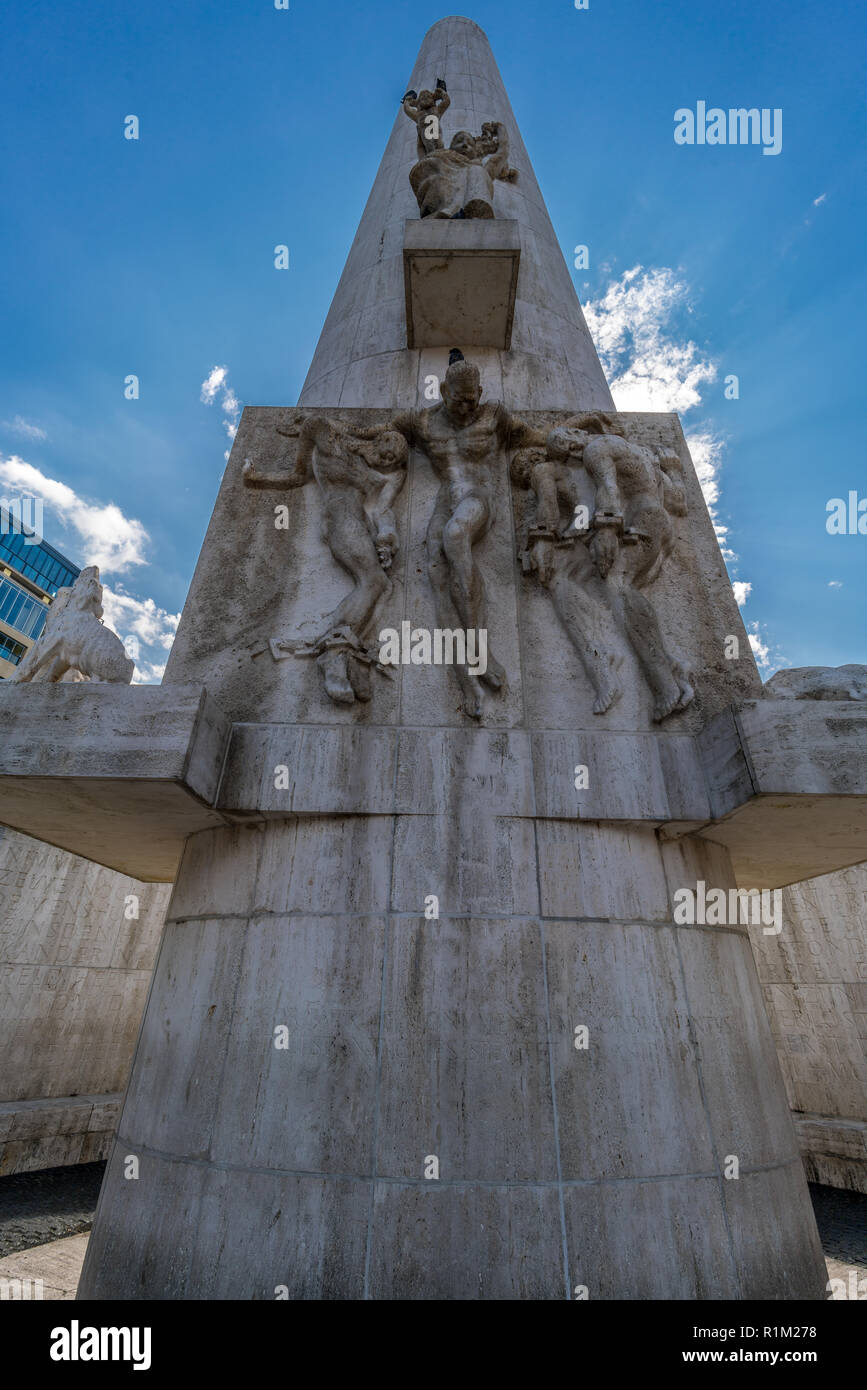 Amsterdam, Netherlands July 31, 2018 : National Monument on Dam Square ...