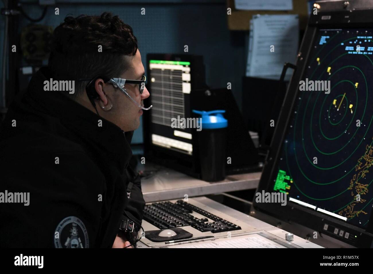 NORWEGIAN SEA (Oct. 18, 2018) Air Traffic Controller 2nd Class Gabriel ...