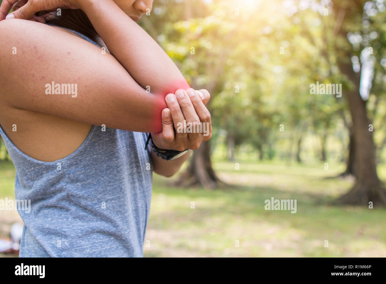 Elbow injury hi-res stock photography and images - Alamy