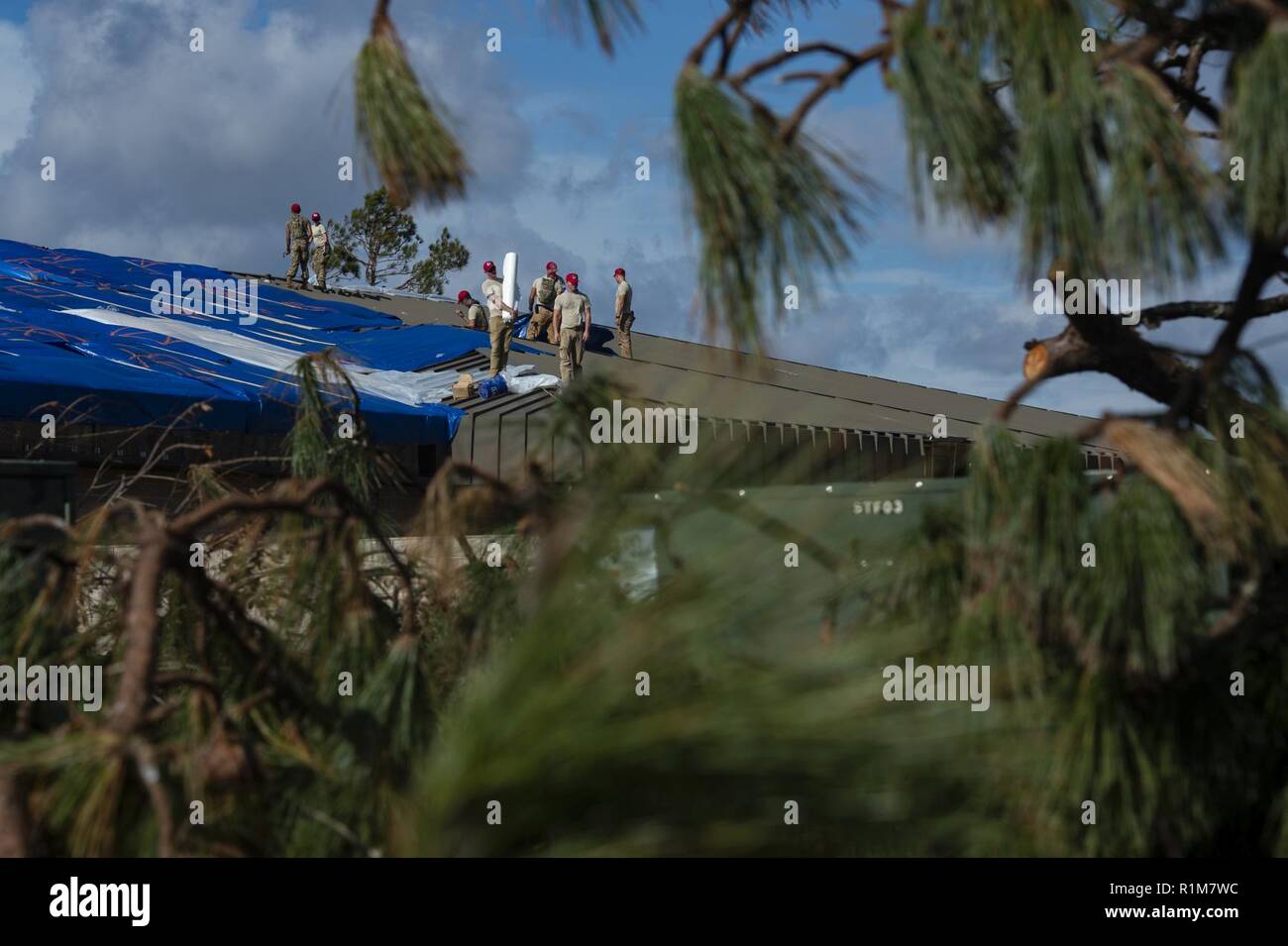 Structures Airmen from the 823rd RED HORSE Squadron, Hurlburt Field ...