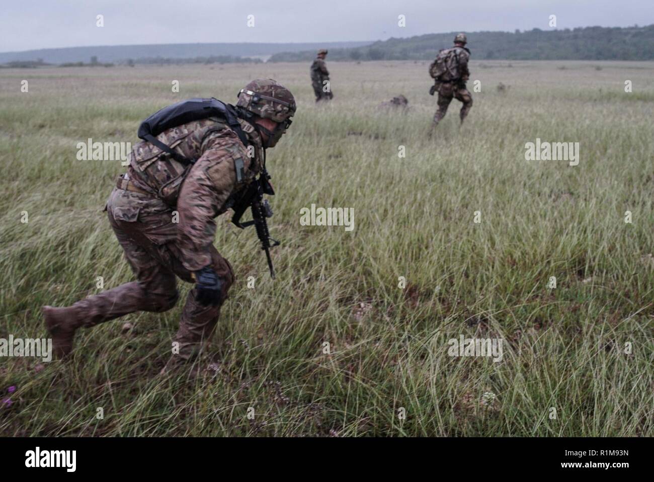 Texas Army National Guard Soldiers from 1st Battalion, 143rd Infantry ...