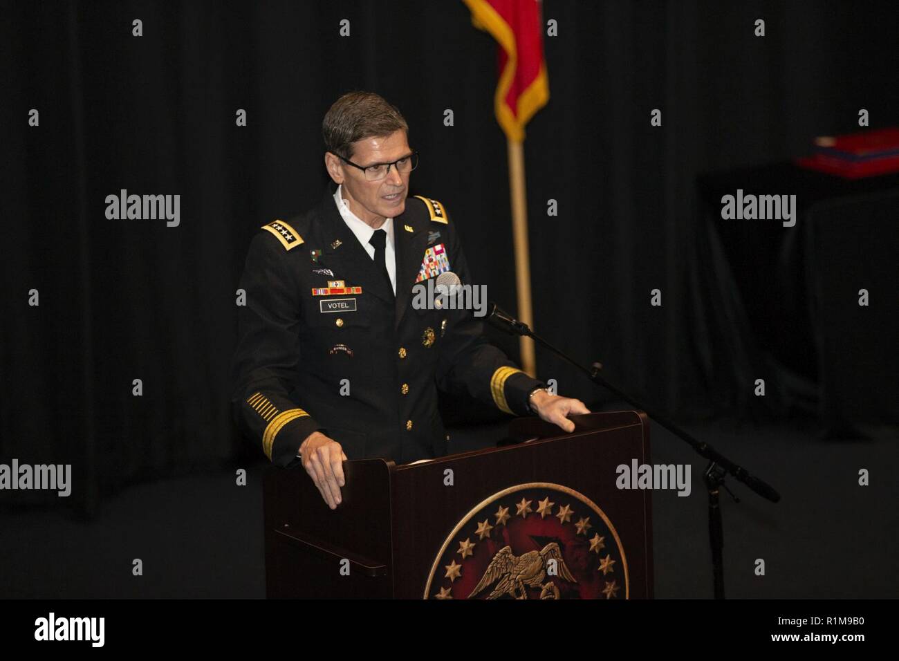 Spd triangle hi-res stock photography and images - Alamy