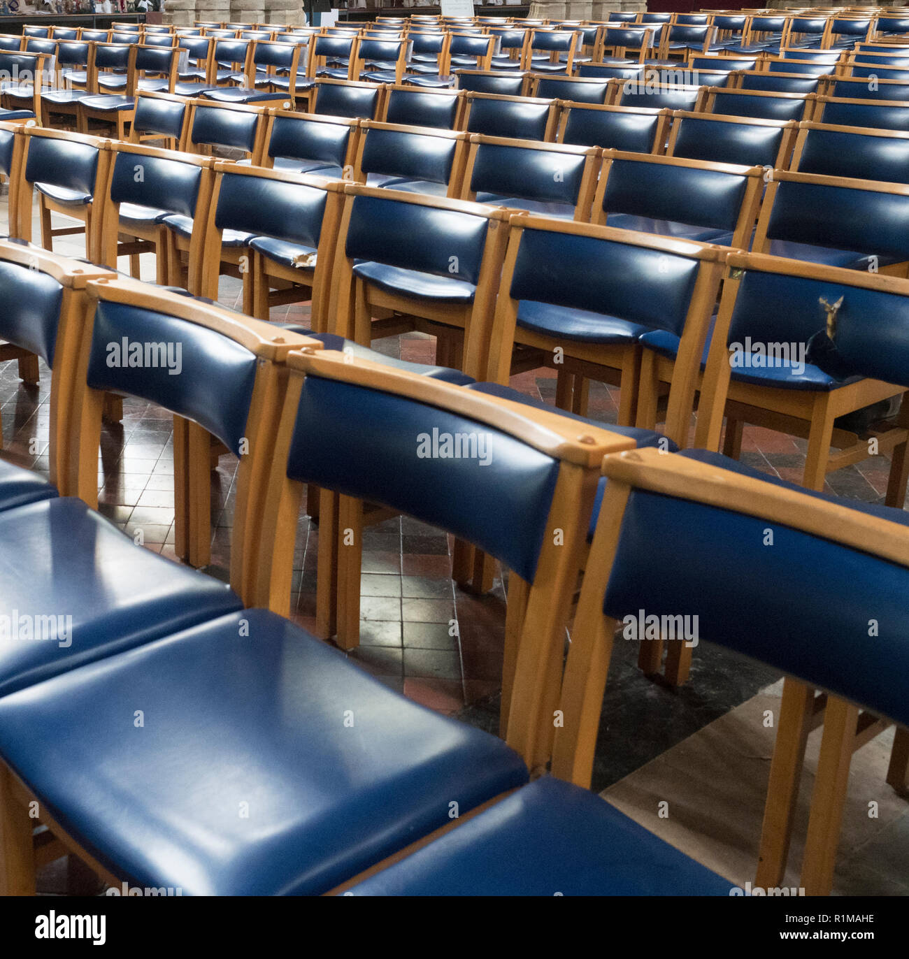 Cathedral seating hi-res stock photography and images - Alamy