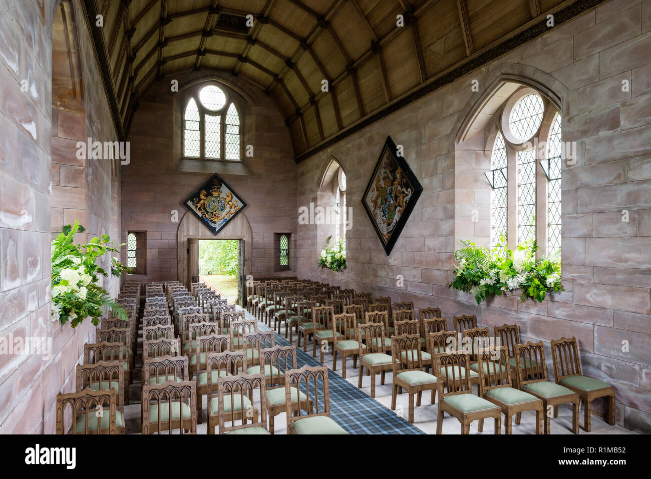 Victorian church interior hi-res stock photography and images - Alamy