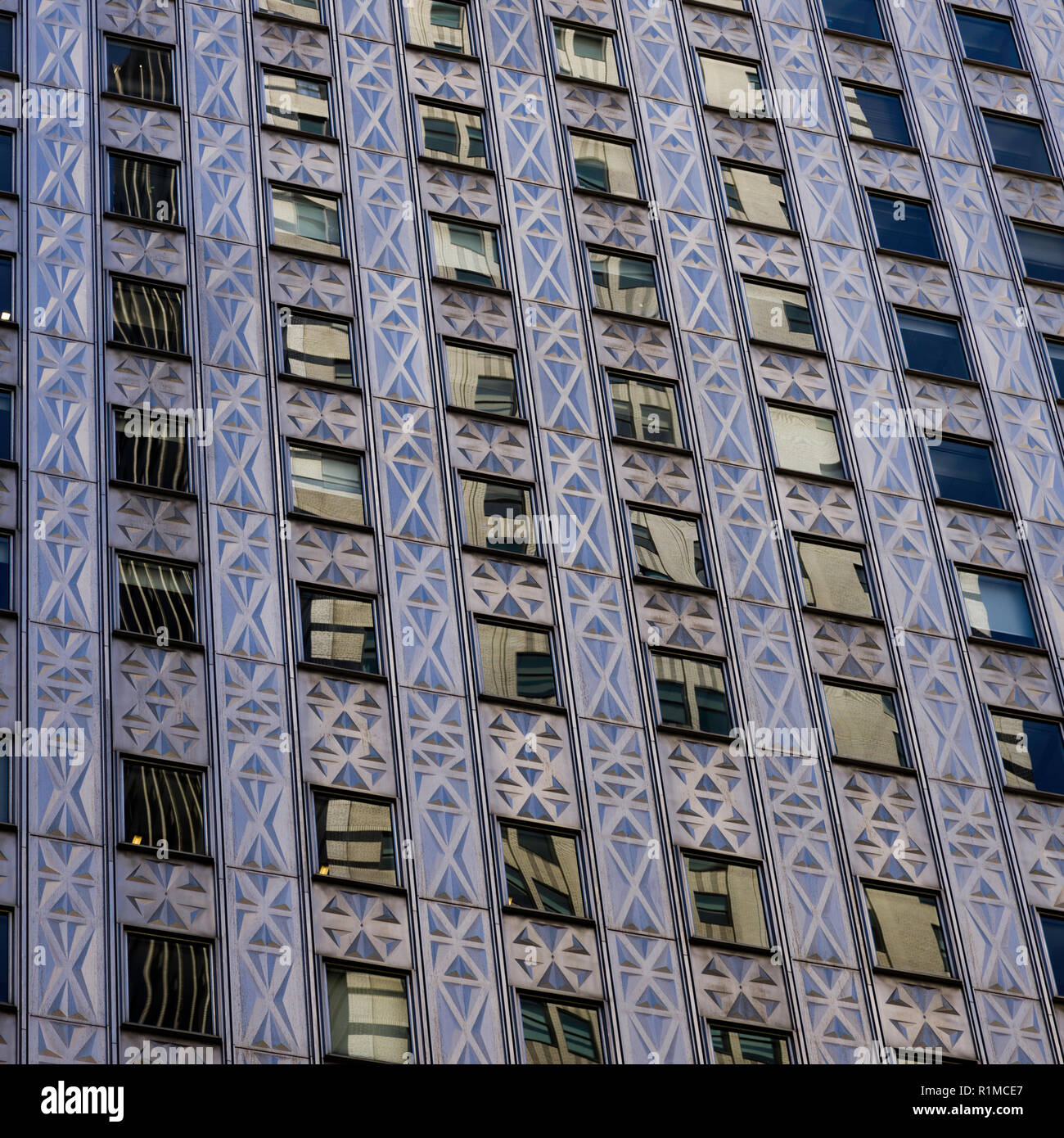 Mobil oil building hi-res stock photography and images - Alamy