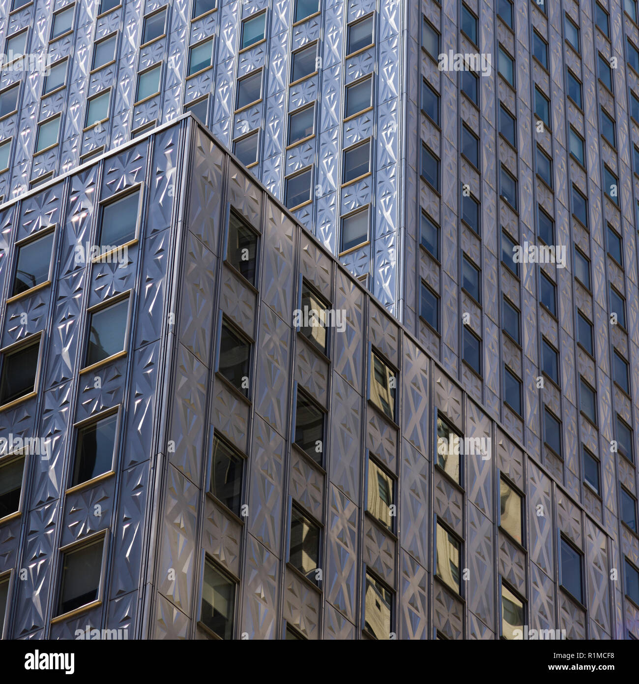Mobil oil building hi-res stock photography and images - Alamy