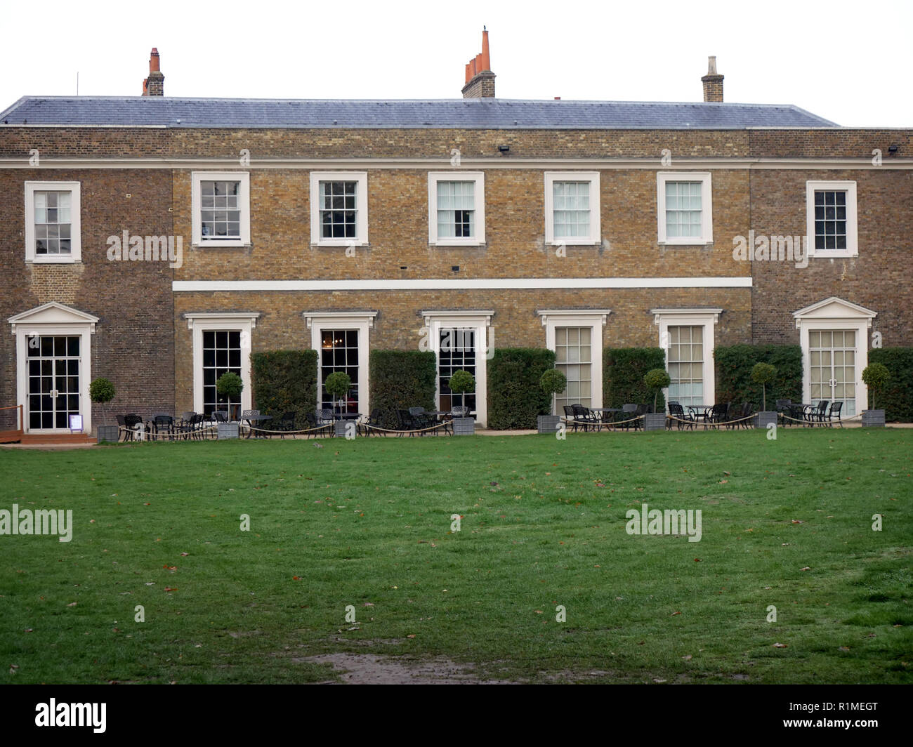 Lawn and restaurant outside seating area of Fulham Palace Stock Photo ...