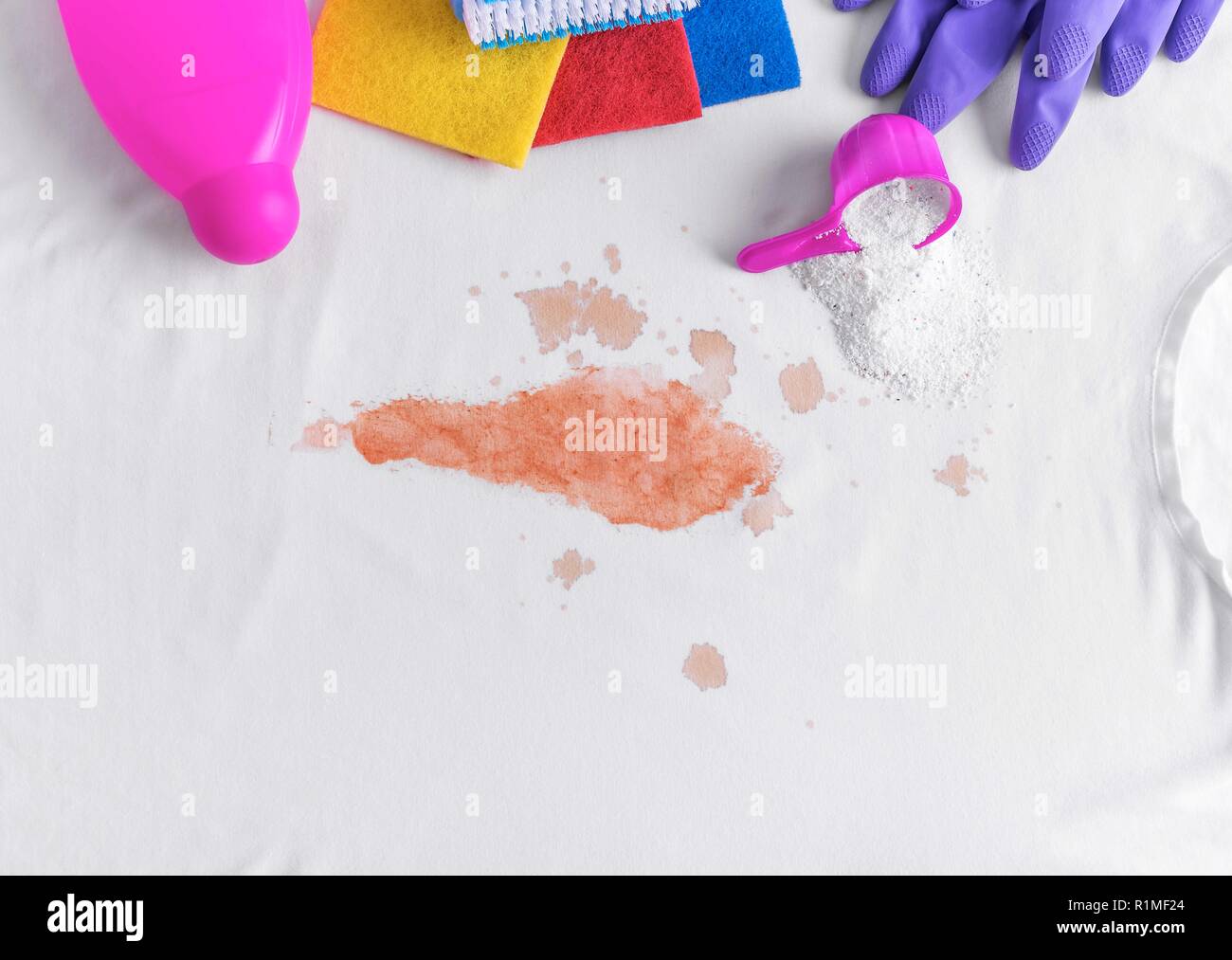 Powder to remove stains. Very heavy contamination Stock Photo - Alamy