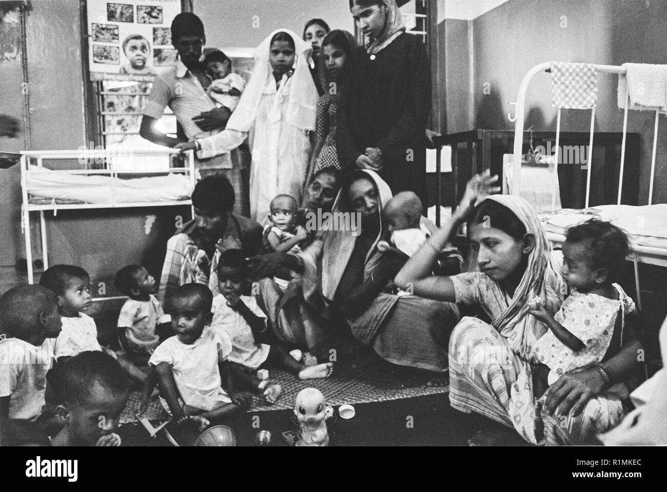 Save the children fund hi-res stock photography and images - Alamy