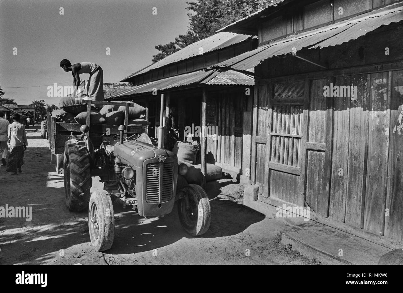 Godown hi-res stock photography and images - Alamy