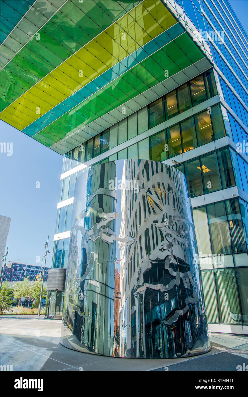 Modern colorful building hi-res stock photography and images - Alamy