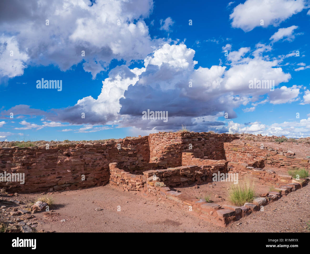 Homolovi ii ruins homolovi ruins hi-res stock photography and images ...