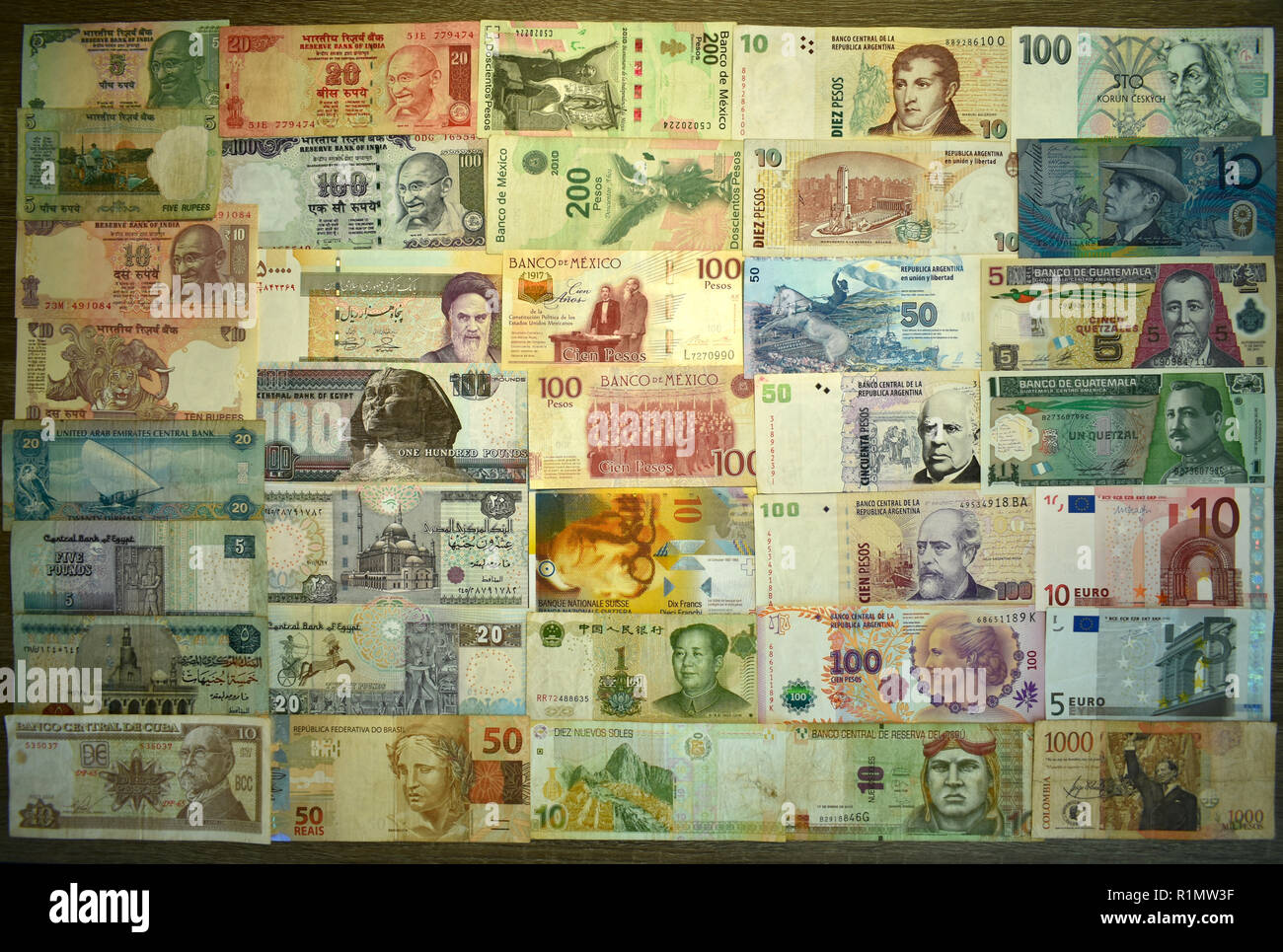 World currency notes hi-res stock photography and images - Alamy