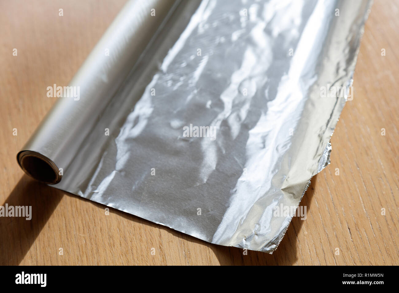Aluminium foil roll tin foil hi-res stock photography and images - Alamy