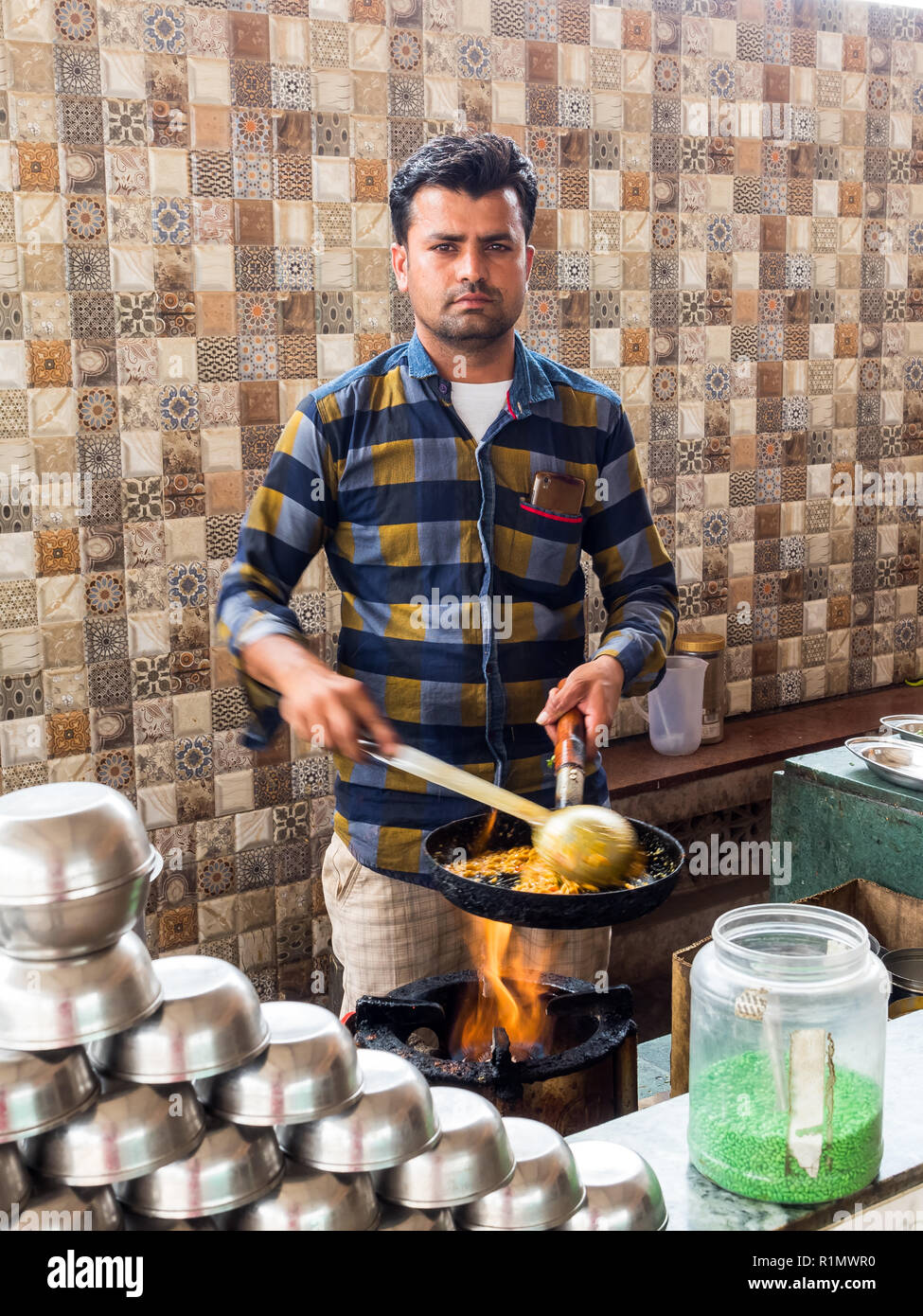 Roadside kitchen hi-res stock photography and images - Alamy