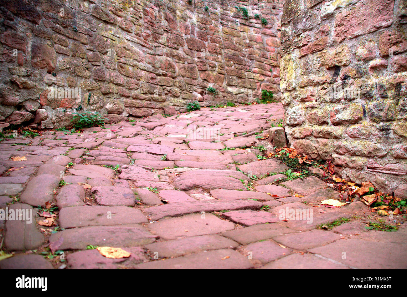 Red sand stone architecture hi-res stock photography and images - Alamy