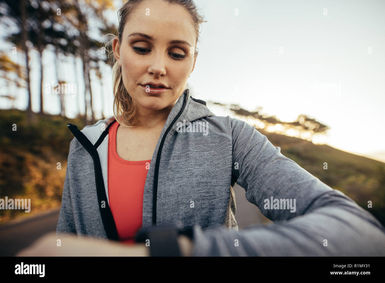 Athlete watch time hi-res stock photography and images - Alamy