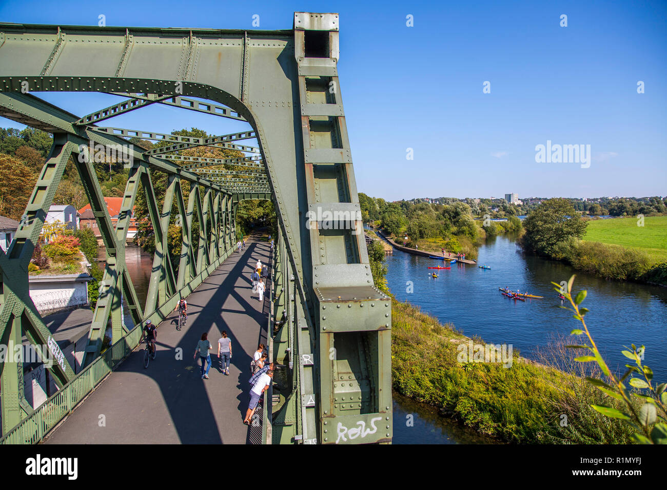 Ruhrtalradweg, Ruhr Valley Cycle Path, former railway bridge over the ...