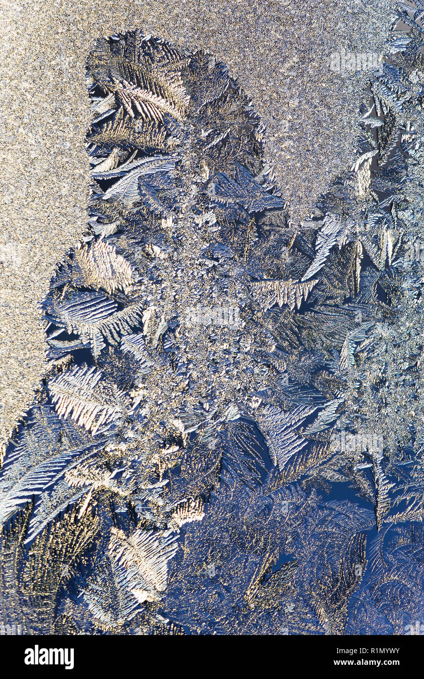 Frost on window hi-res stock photography and images - Alamy