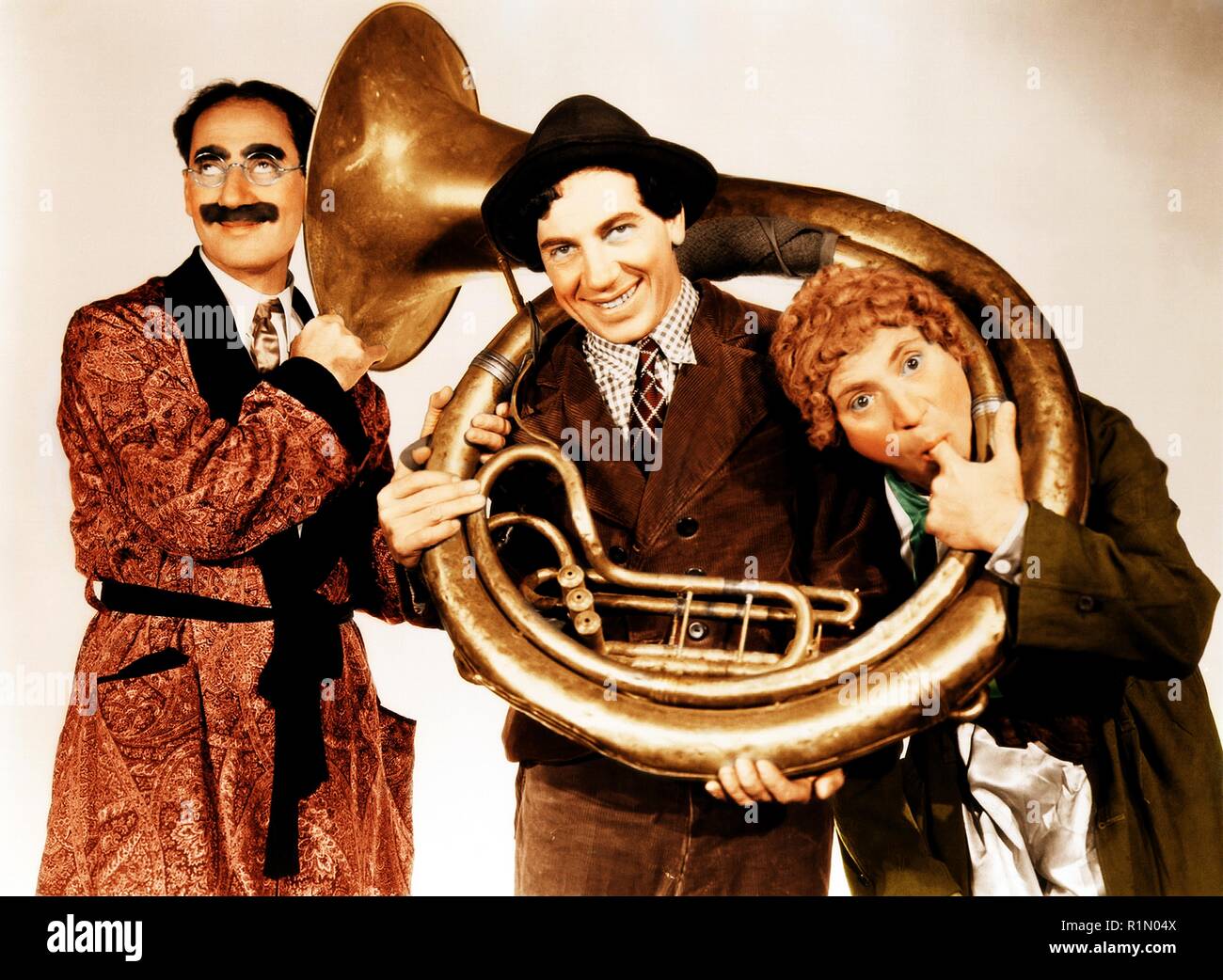 Duck soup brothers marx hi-res stock photography and images - Alamy