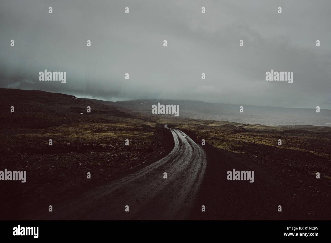 Empty landscape hi-res stock photography and images - Alamy