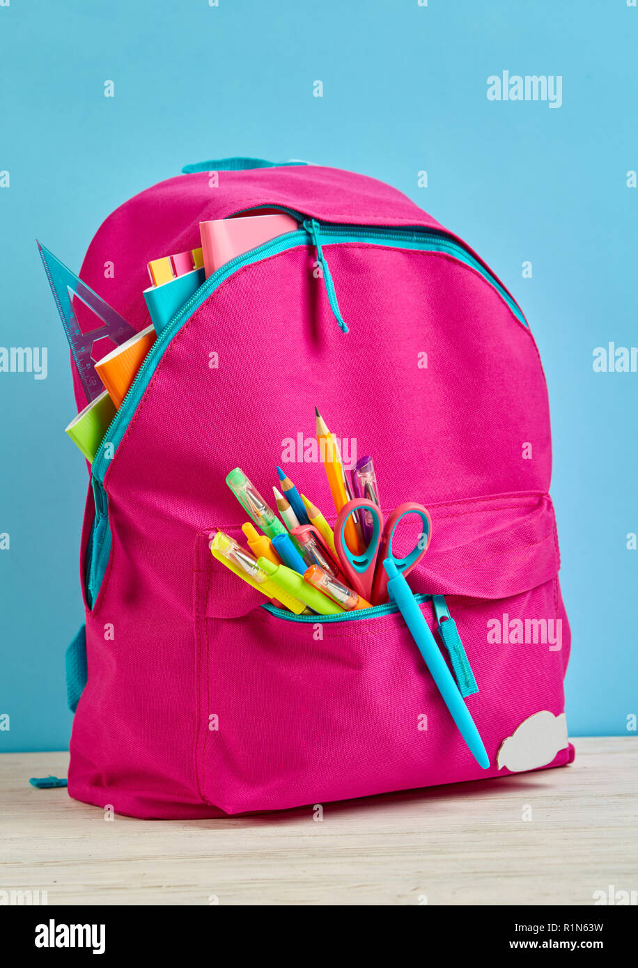 School briefcase hi-res stock photography and images - Alamy