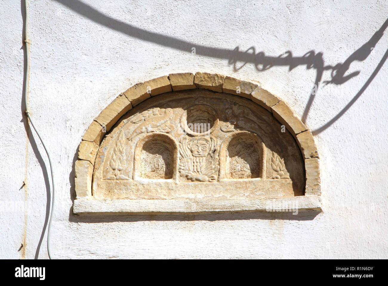 Frieze house hi-res stock photography and images - Alamy