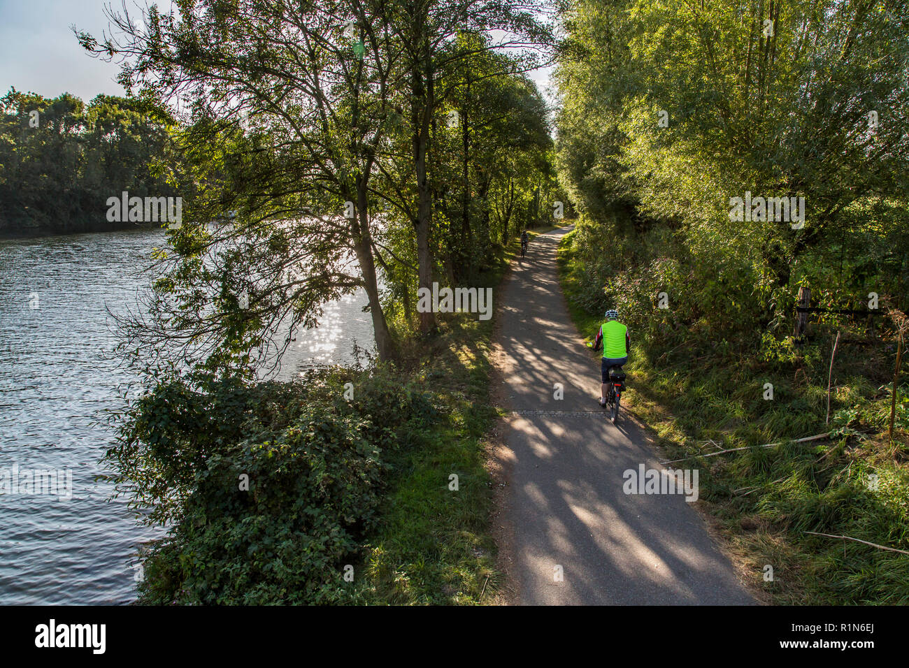 Ruhrtalradweg, Ruhr Valley Cycle Route, Ruhr, cycle and pedestrian path ...