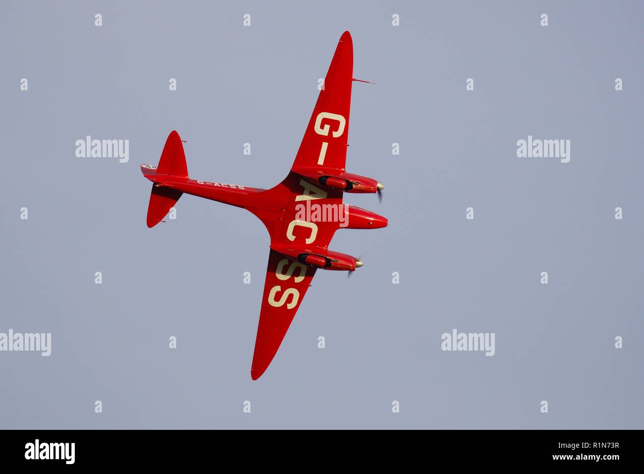 de Havilland DH.88 Comet at the Shuttleworth Race Day on the 7th ...