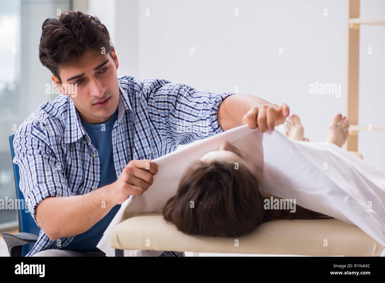 Man mourning his dead wife Stock Photo - Alamy
