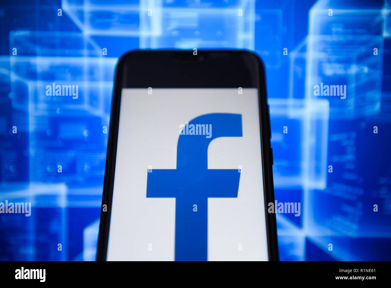 Facebook logo phone hi-res stock photography and images - Alamy