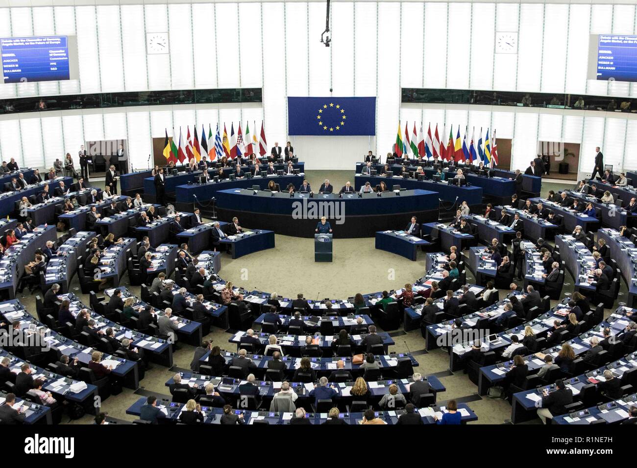 Members of parliament hi-res stock photography and images - Alamy