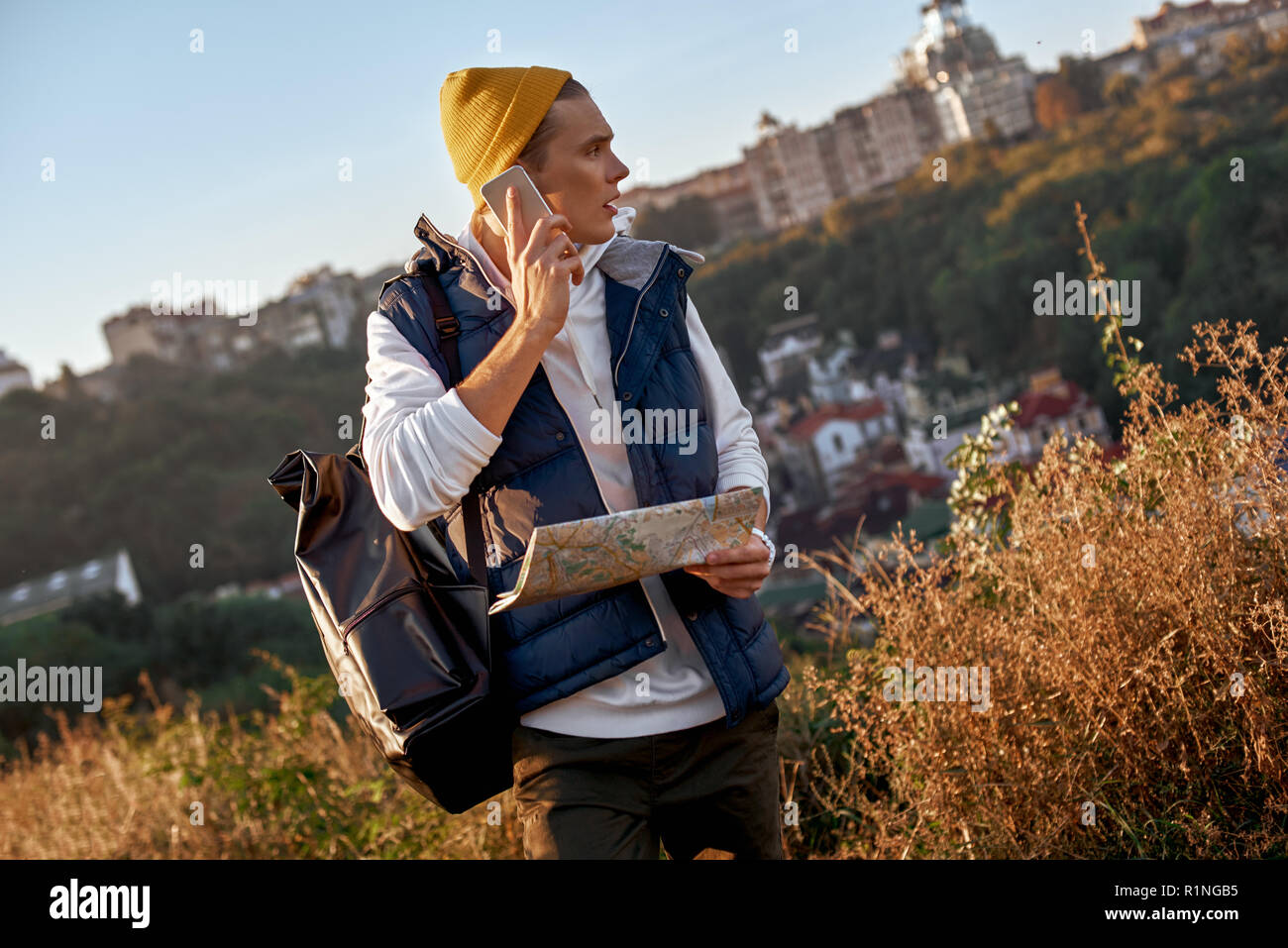 Person using paper map hi-res stock photography and images - Alamy