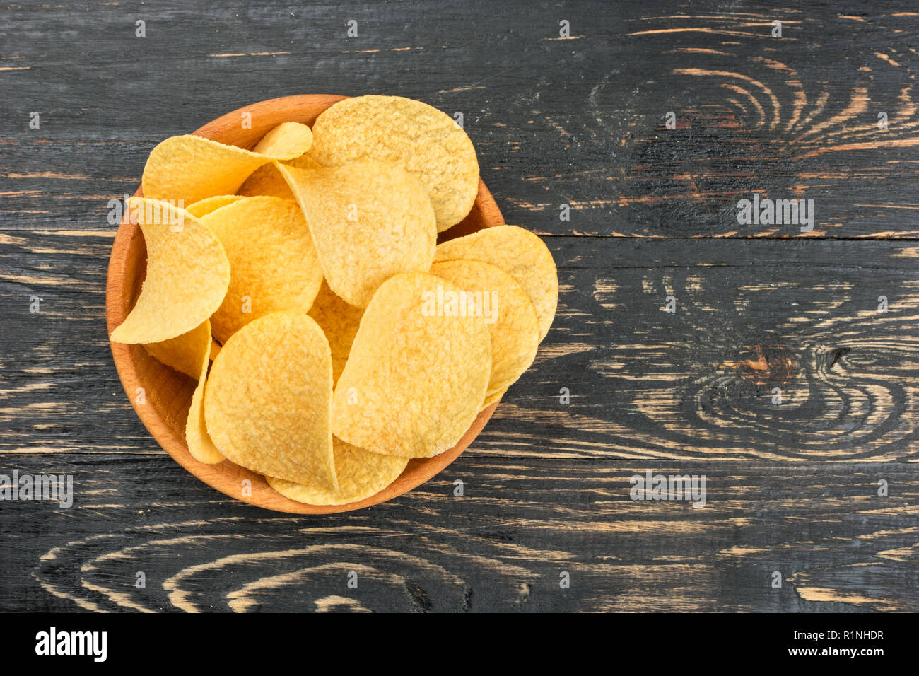 Empty potato chips bowl hi-res stock photography and images - Alamy