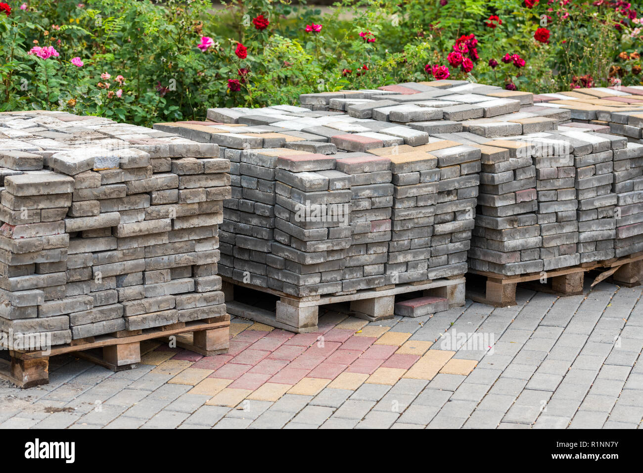Slabs on a pallet hi-res stock photography and images - Alamy