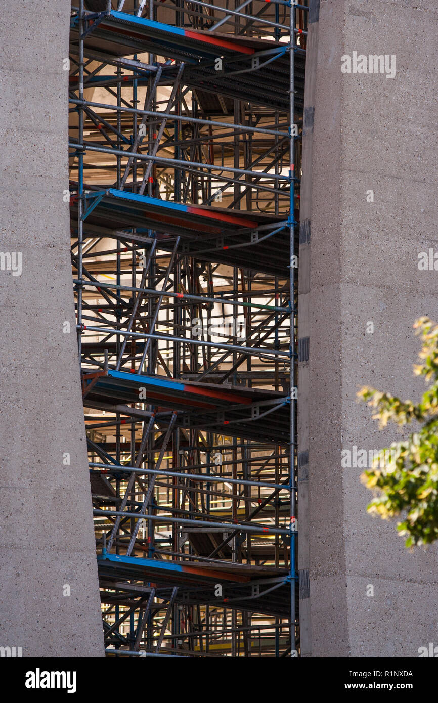 Cologne Central Mosque under construction in Ehrenfeld Stock Photo - Alamy