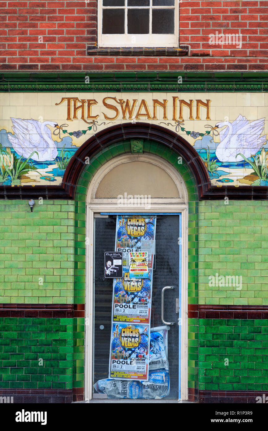 The Swan Inn, Old Town Poole, Dorset, England, United Kingdom Stock ...